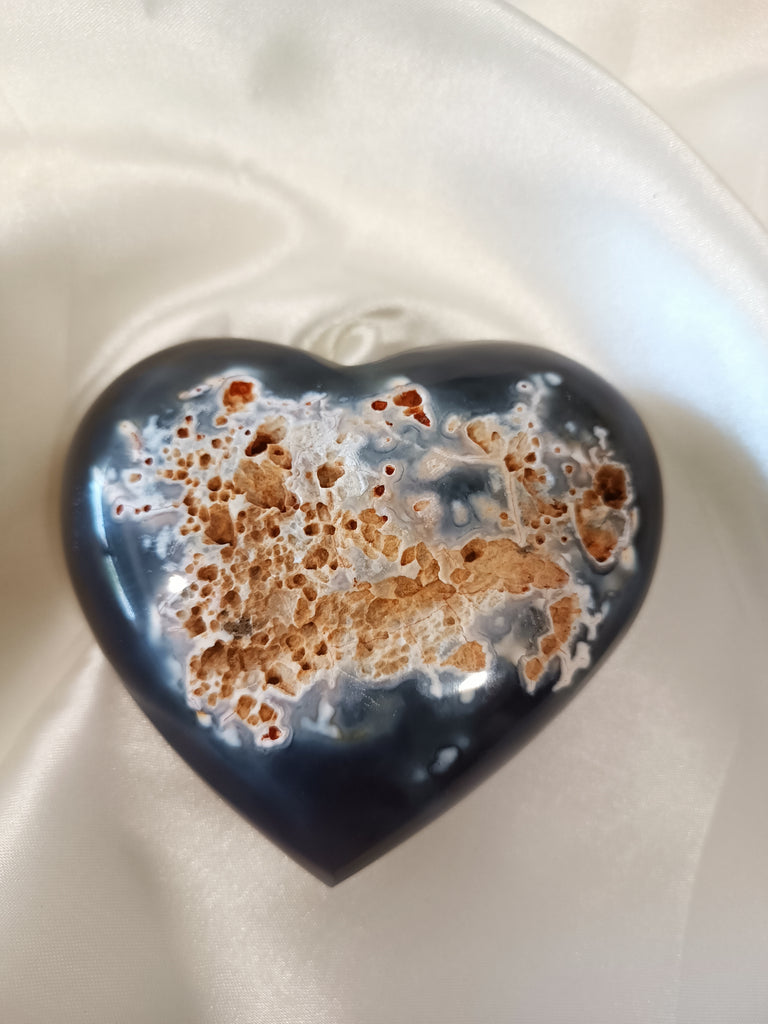 Decorative Gemstone Heart Shape Geode | Home Decor | Gem Anatomy ...